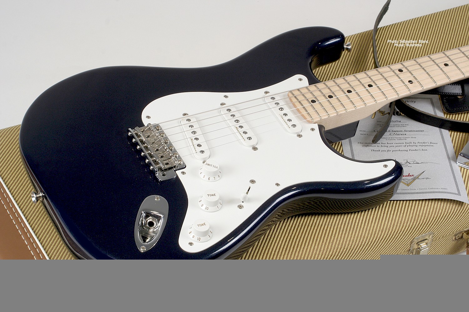 Fender Custom Shop Eric Clapton Stratocaster (USA, MN) - midnight blue ... Fender Custom Shop Eric Clapton Stratocaster (USA, MN) - midnight blue ...