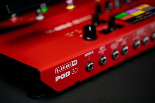 Line 6 Pod Go Limited Edition Red Multieffect for electric guitar