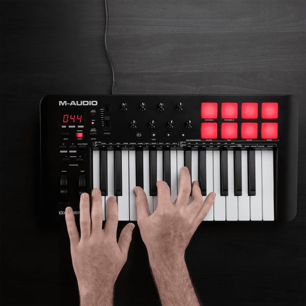 M-audio Oxygen 25 MK5 Controller-keyboard