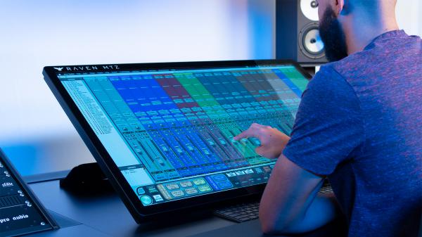 Slate media technology Raven MTZ Daw controller