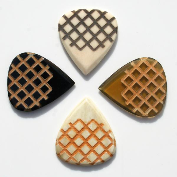 Timber tones guitar & bass - Pay cheap for your instrument - Star's Music