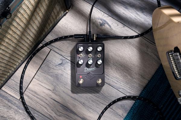 Universal audio Dream '65 Reverb Amplifier Cabinet simulator